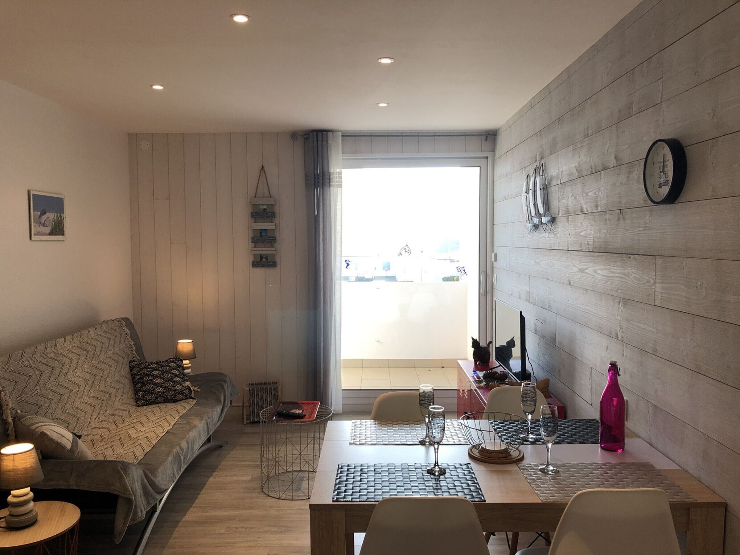 Charmant T2 Rénové, 4 Couchages, Parking Privé, 200m Plage, Balcon, Meublé Tourisme 2 éToiles - Saint-Hilaire-de-Riez