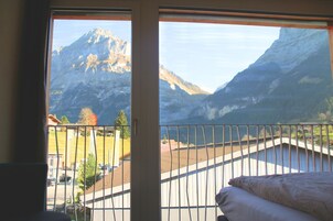 Quarto casal clássico, vista para a montanha (Top floor) | Vista do quarto