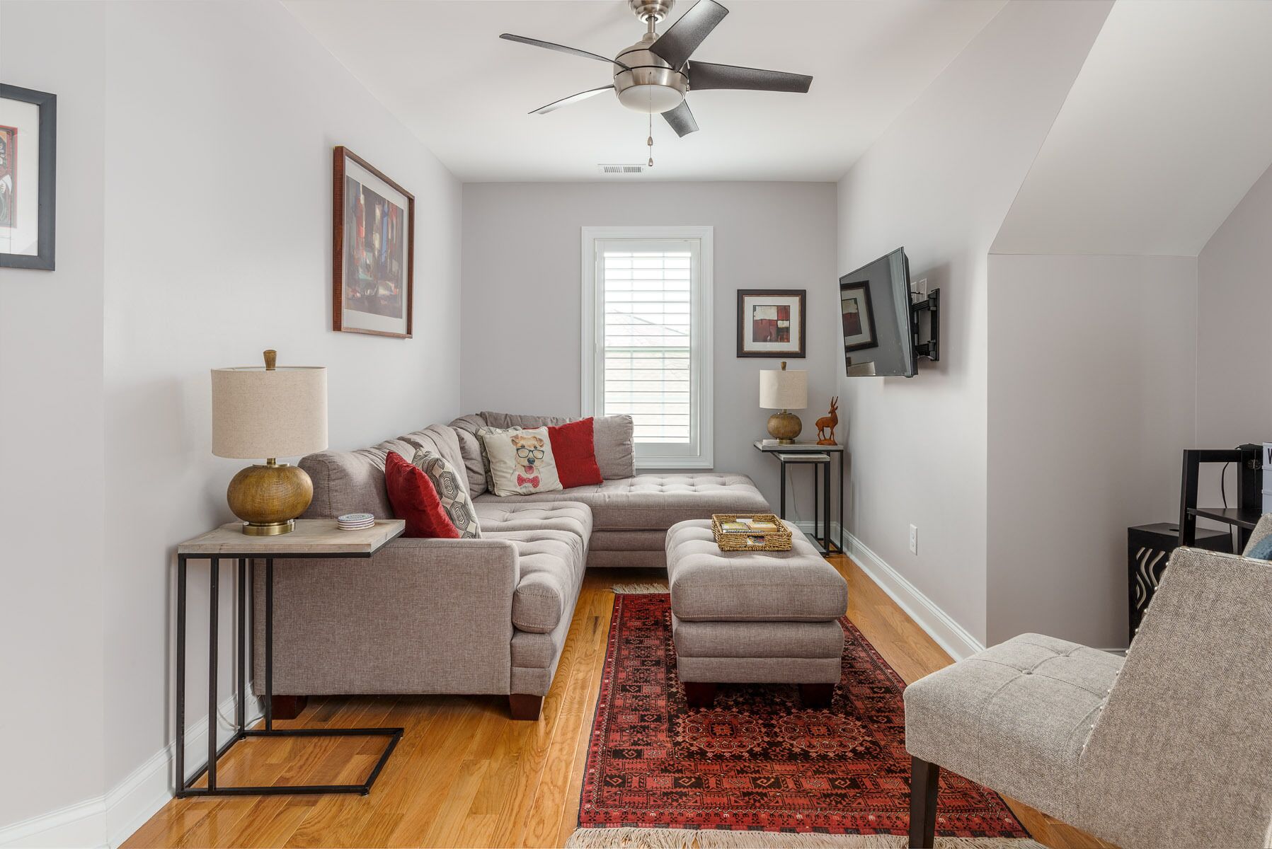 2 Bed/2 Bath With Lr, Dr, Kitchen, Laundry & Deck. Parties Are Not Allowed. - High Point, NC