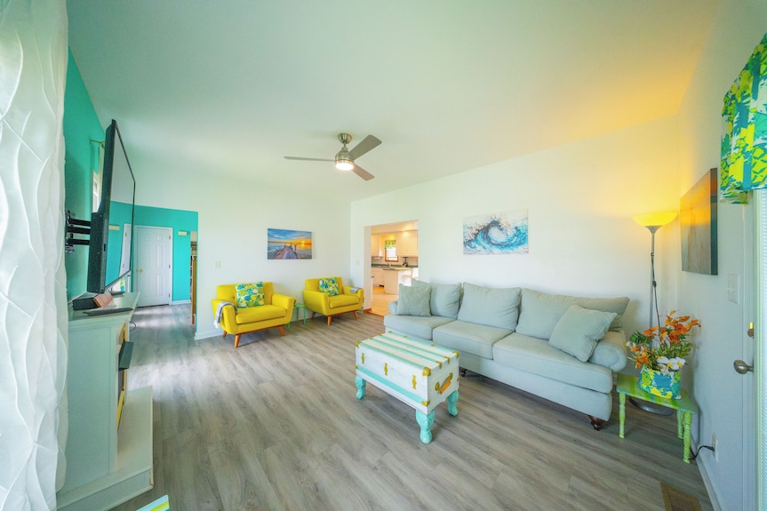 Sunrise Bay View Vibes 4br/2.5ba Walk To Harpoon Hannas 1 Mile To Beach - Fenwick Island, DE