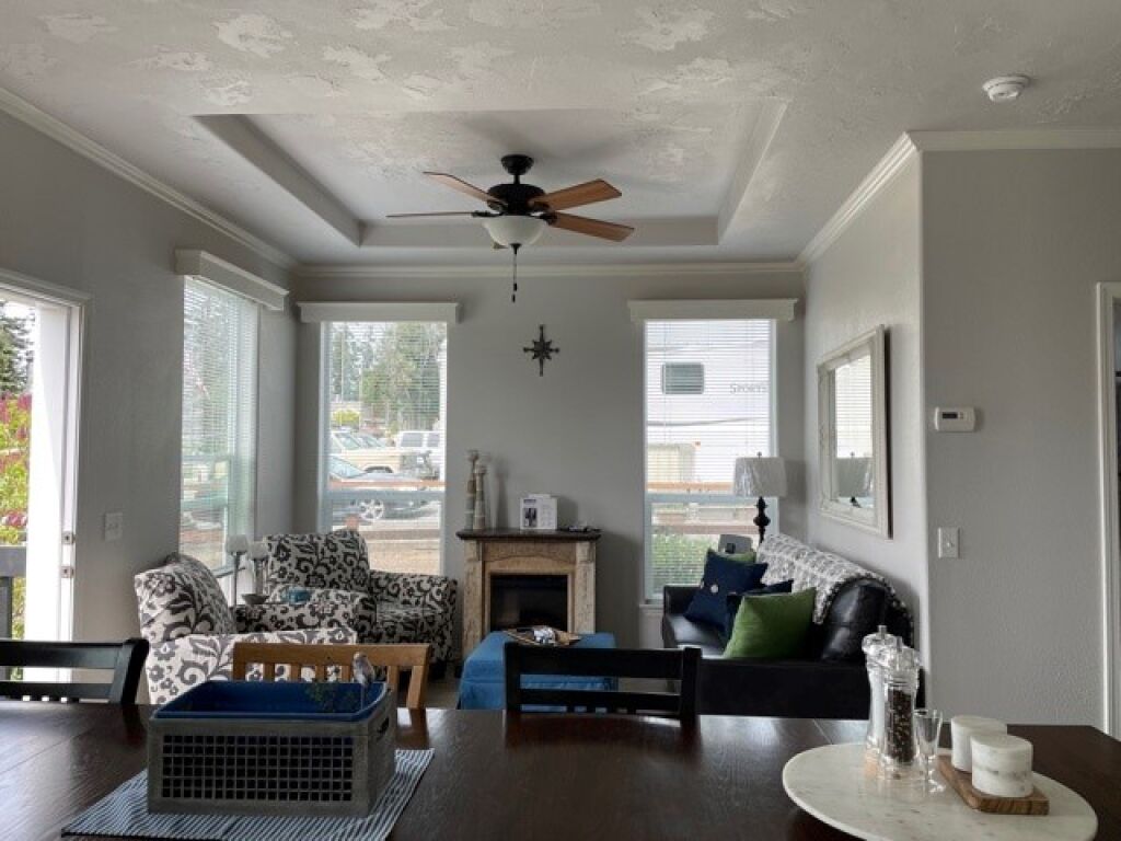 Cooper's Cottage - Camano Island, WA