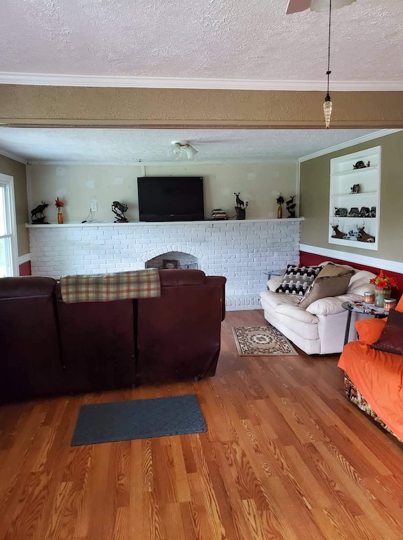 House On The Lake - Alabama