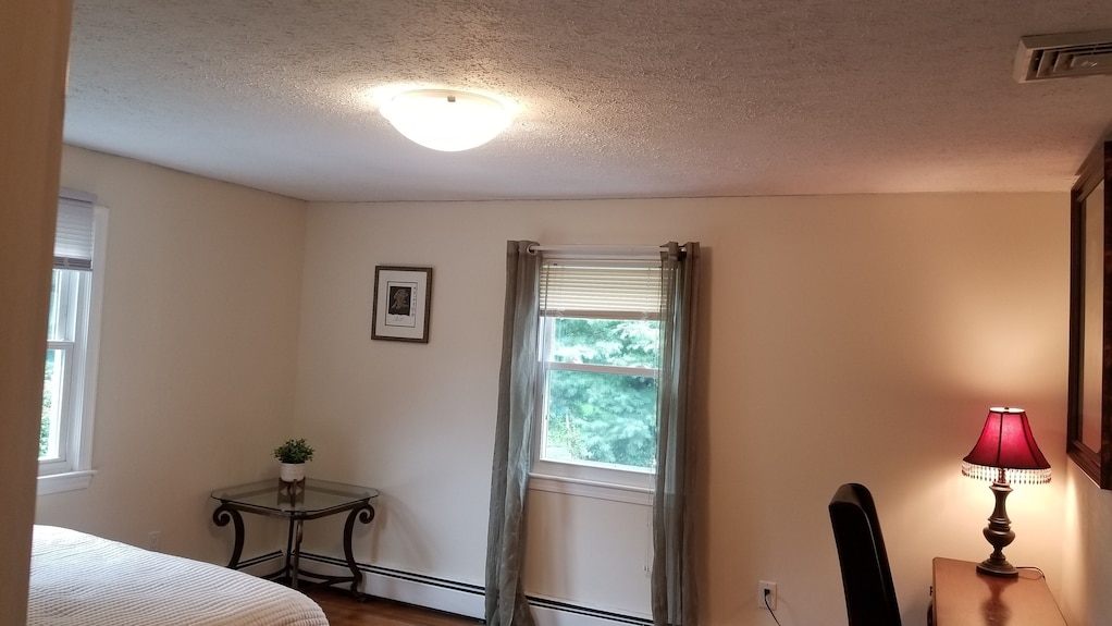 Comfortable Spacious House, Easy Access To All - Lake Attitash, MA