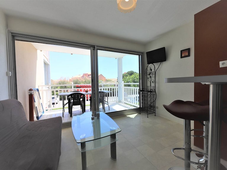 Palavas-les-flots: Charmant T2 Pour 5 Pers. Avec Parking & Piscine, Proche Plage & Commerces - Carnon