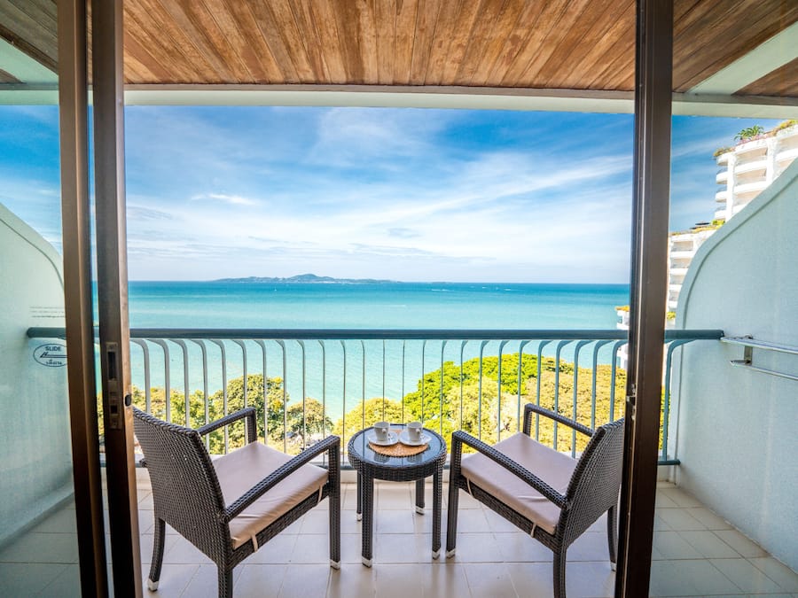 Superior Seaview Family Room | Vista da varanda