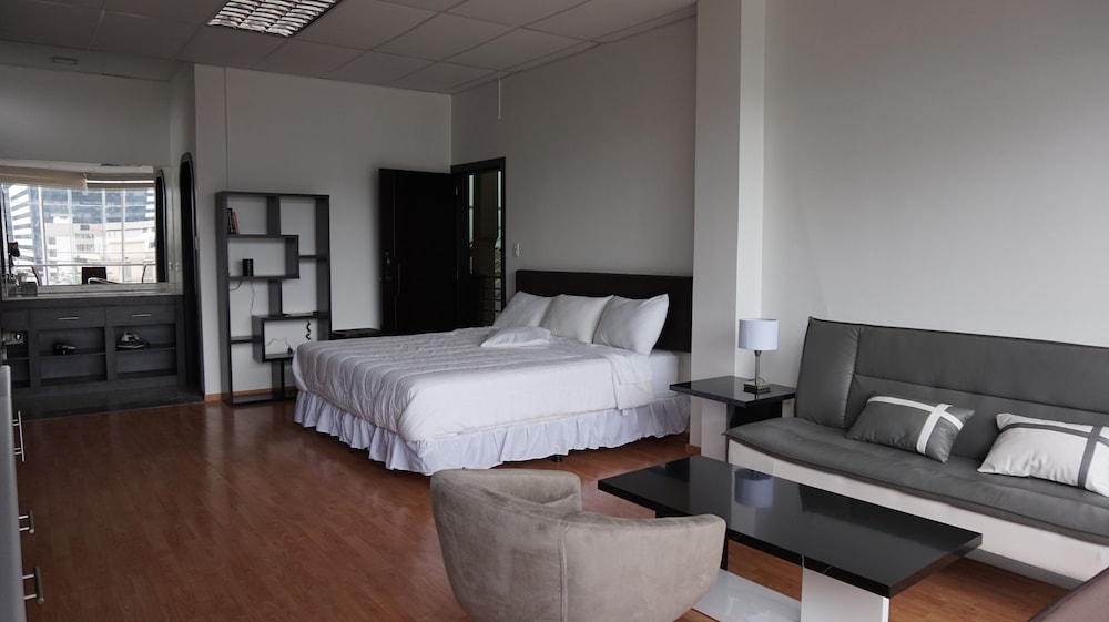 Modern Luxury Studio Apartment Downtown - Quito