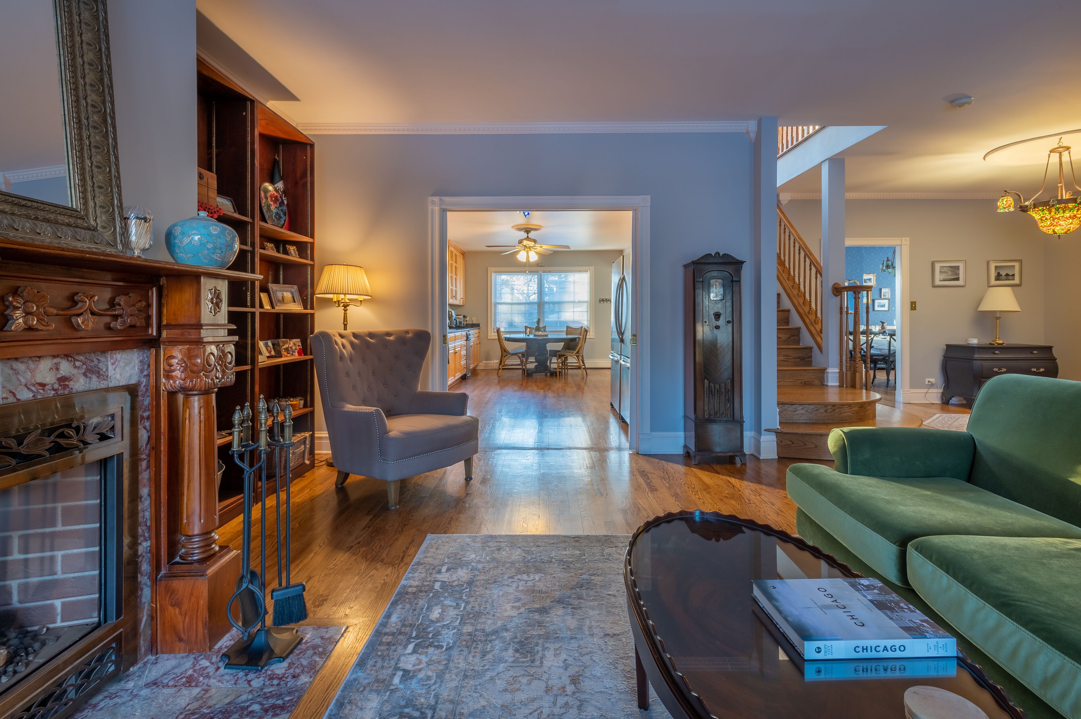 Elegantly Decorated Spacious 4 Bedroom, 5 Bathroom Home In Historic Oak Park - Chicago, IL