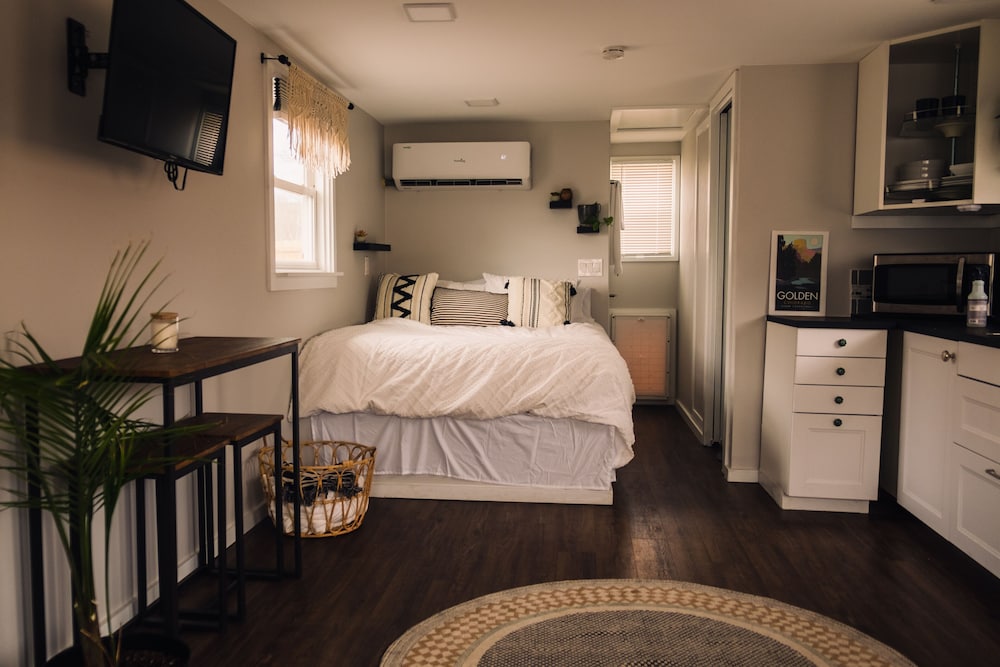 Golden Guesthouse Near South Table Mt. & Red Rocks Amphitheater - 萊克伍德