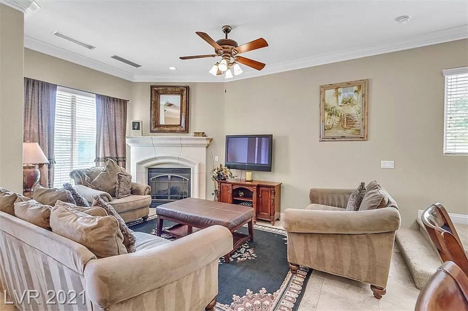 Condo At  Prestigious Gated V Community - Henderson, NV