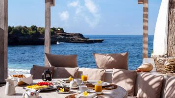 Vila (Voyage) | Opções para refeição no quarto