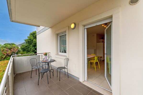 Apartamento família, 2 quartos (Torbole Relax, Pool & Balcony) | Sacada
