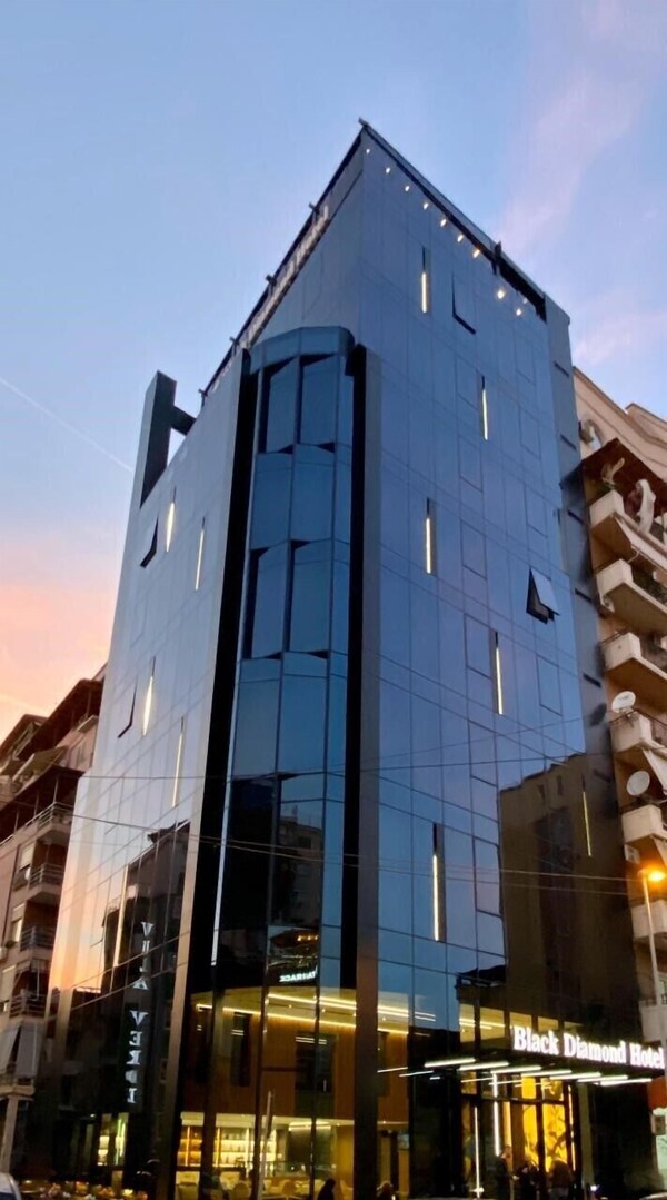 Black Diamond Hotel - Tirana