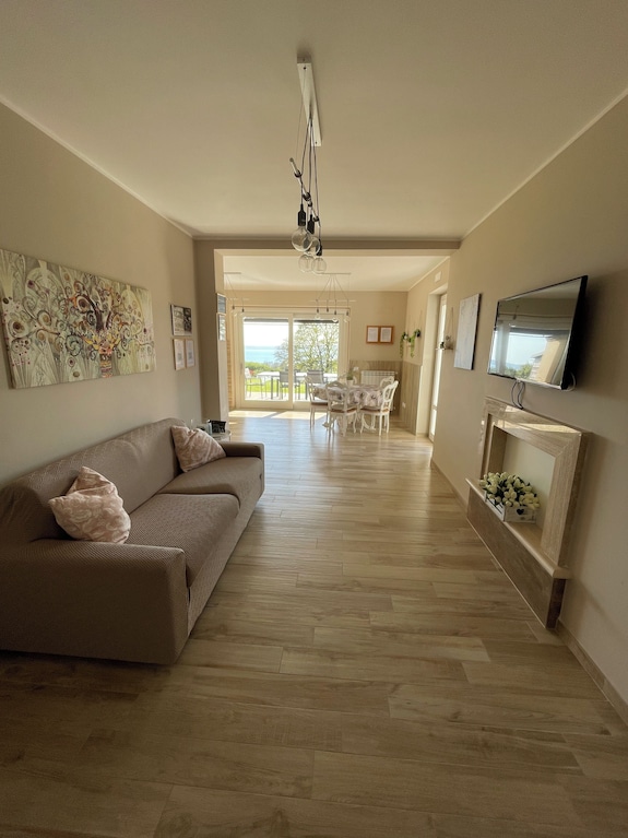 Holiday Home "Lago Blu": On Lake Bracciano For Groups, Families And Pets. - Trevignano Romano