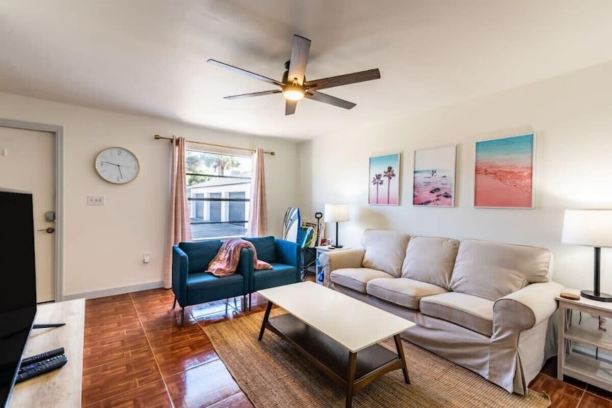 Sunny Beachside Retreat: Cozy 2 Bed Townhouse! - 墨爾本