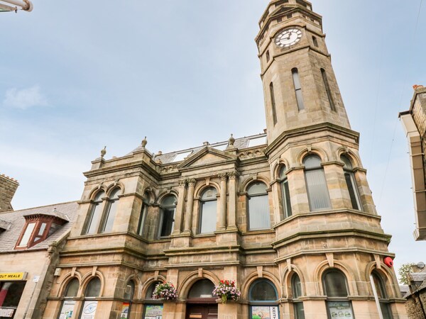 The Court Room At The Institute Executive Apartments - Moray