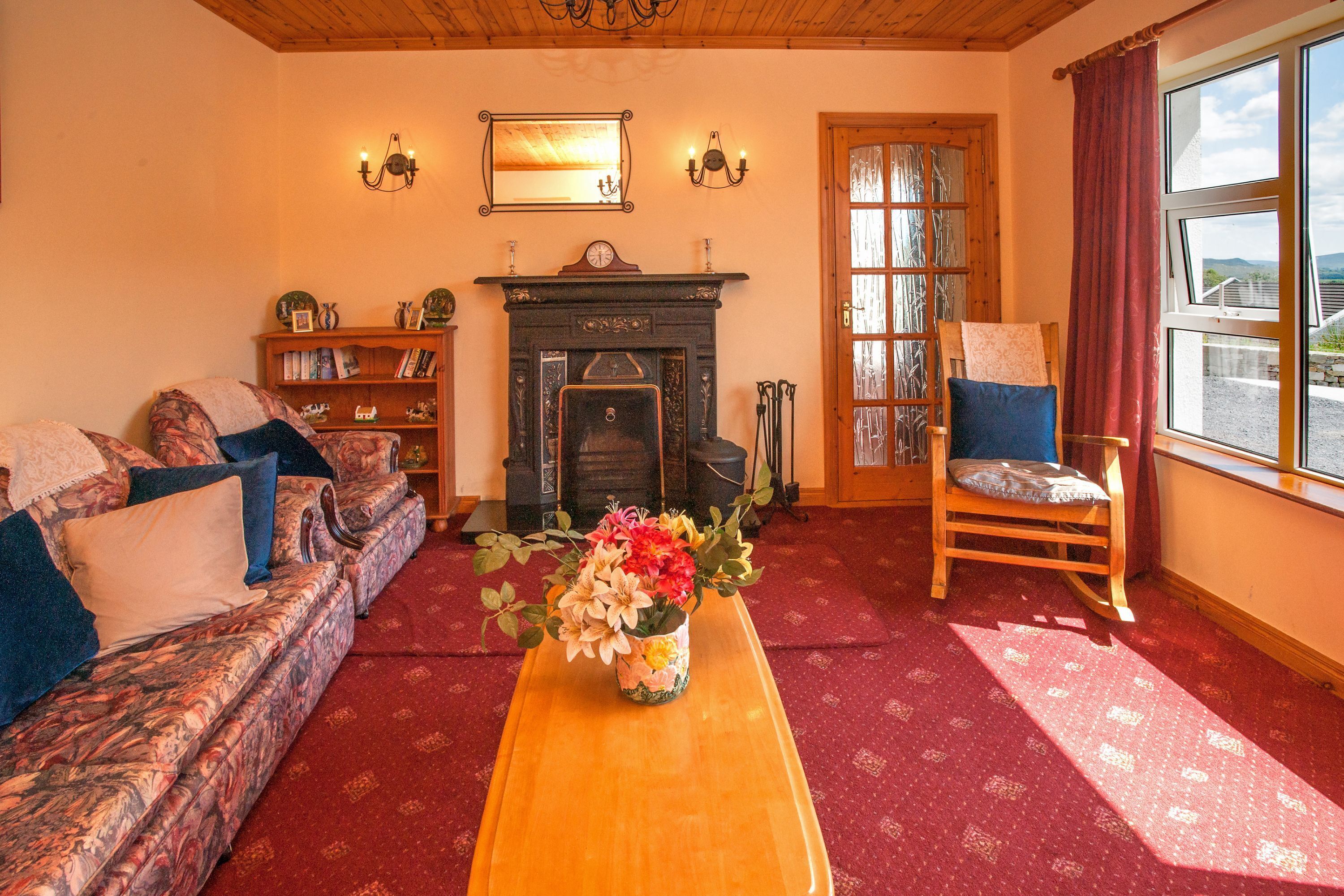 Cottage 390 - Maam - Sleeps 8 Guests  In 4 Bedrooms - County Mayo