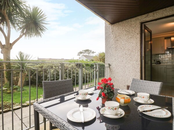 The Wesley Apartment - Falmouth