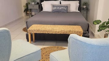 Quarto Individual Deluxe | Cortinas/cortinados opacos, ferro/tábua de engomar, Wi-fi grátis