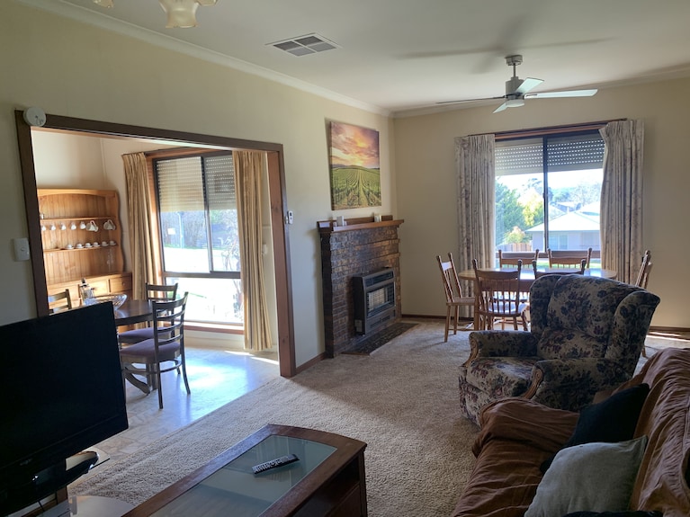 300m To Wombat Hill Gardens ,Close To Convent Gallery And Lake Daylesford - Daylesford