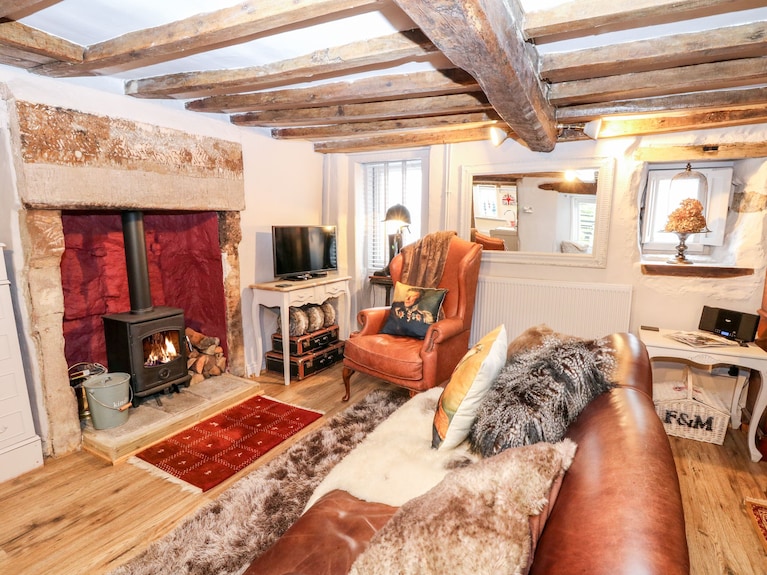 The Mouse House, Romantic, With Open Fire In Winster - 더비셔