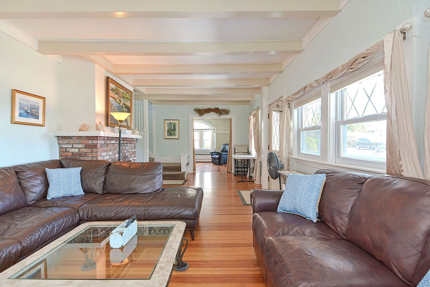 Seaside House: Walk To Good Harbor Beach - Salem, MA