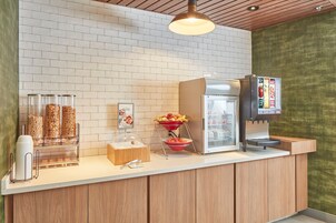 Café da manhã continental grátis todos os dias