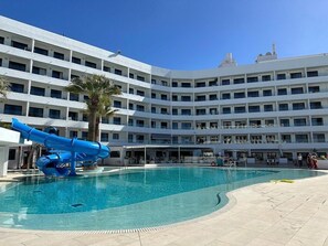 Piscina externa