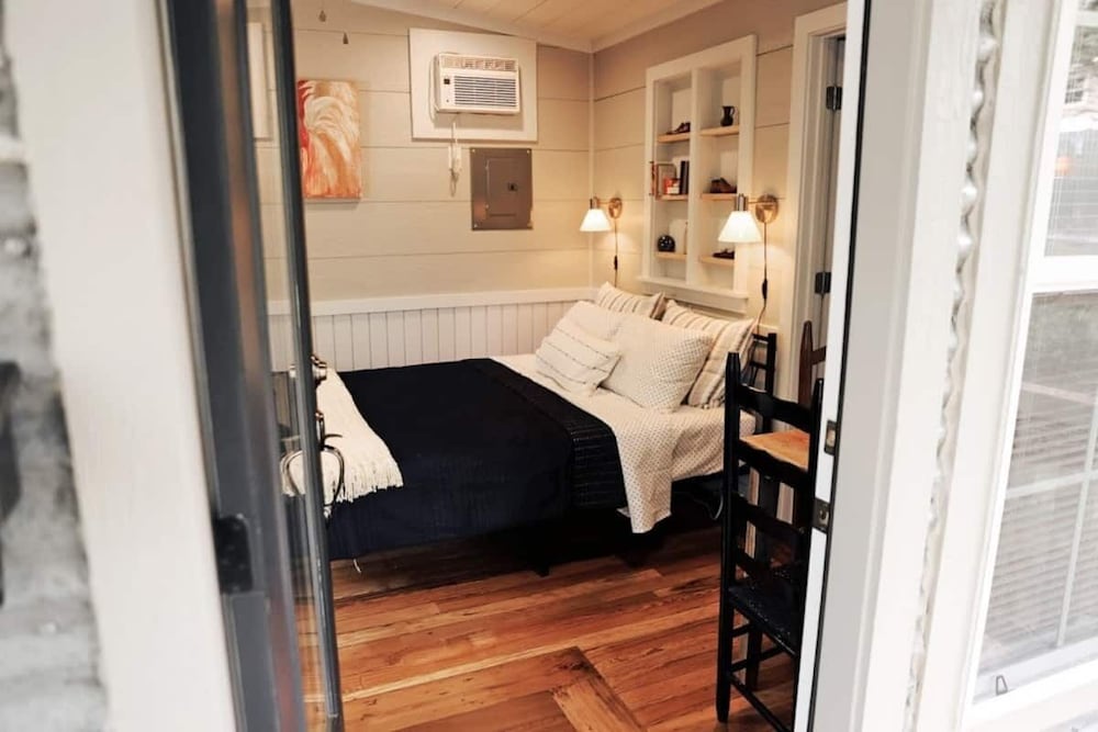 The Casita - Brenham, TX
