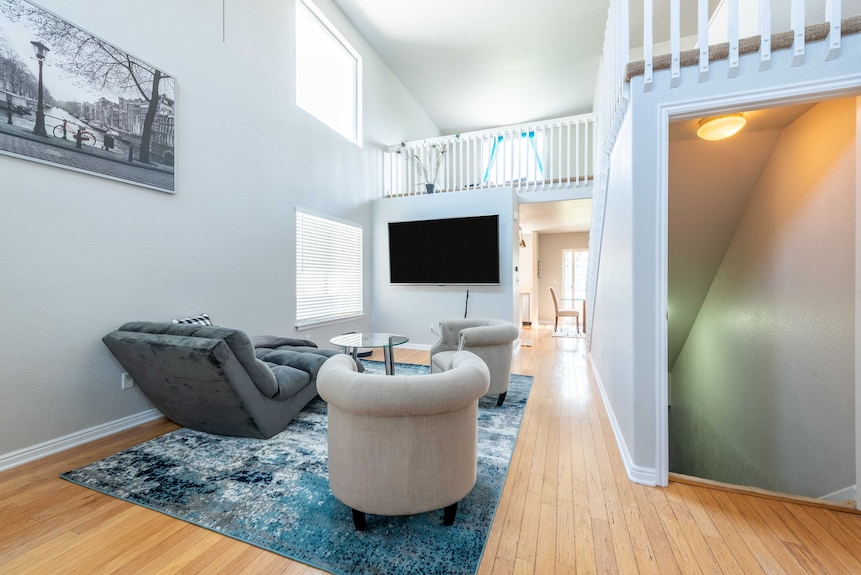 Spacious 4 Bedroom 3.5 Bathrooms - Denver, CO