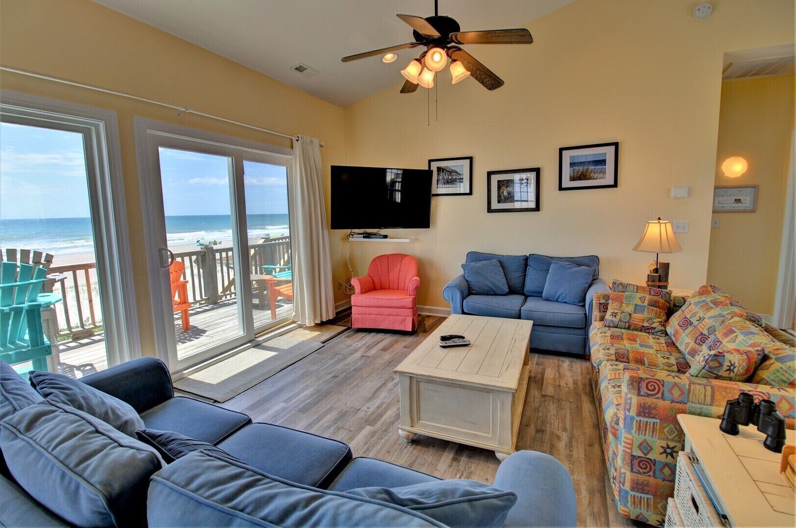 Experience Oceanfront Luxury In This Charming 4-bedroom Home In Topsail Beach! - Hampstead, NC