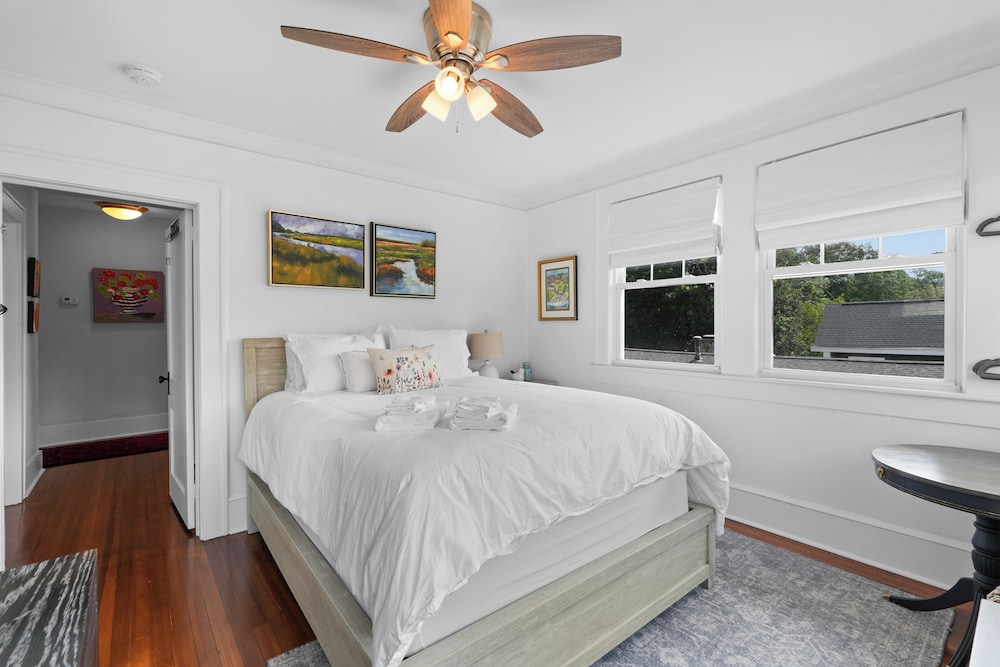 Downtown Elegant Artbnb In The Gorgeous Historic Pettigru Neighborhood - Greenville, SC