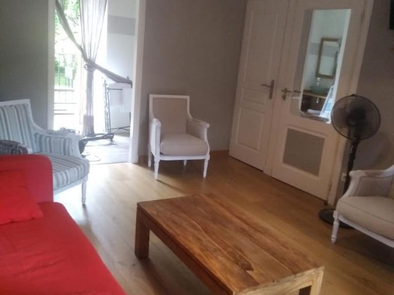 Charming House In Cadouin: 3 Suites, Patio, Bbq, Close To Dordogne Attractions - Loire