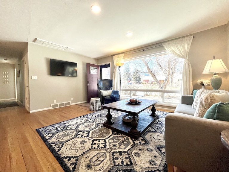 Central Boulder! 3bdrm Nice Cozy House - ボールダー, CO