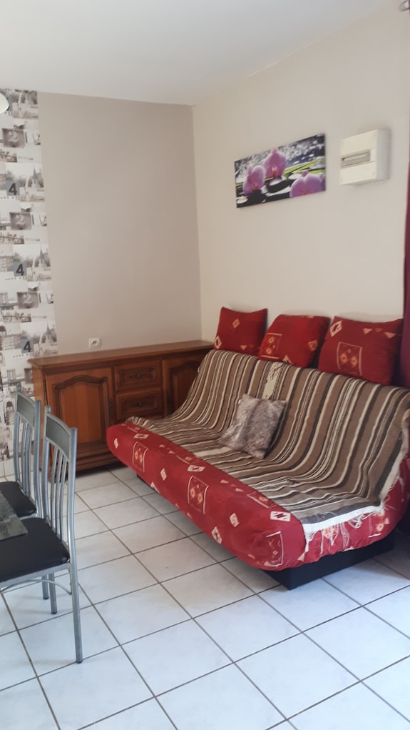 Proche De Dinan Appartement Pour Vacances Ou Travailleurs En Deplacement - Montauban-de-Bretagne