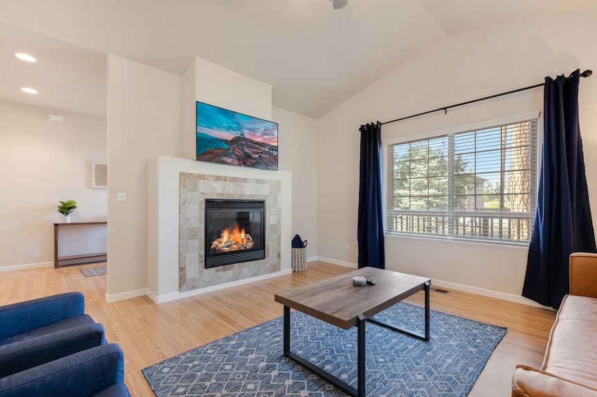 Spacious 1 Level Sisters Home - Walk To Downtown - Sisters, OR