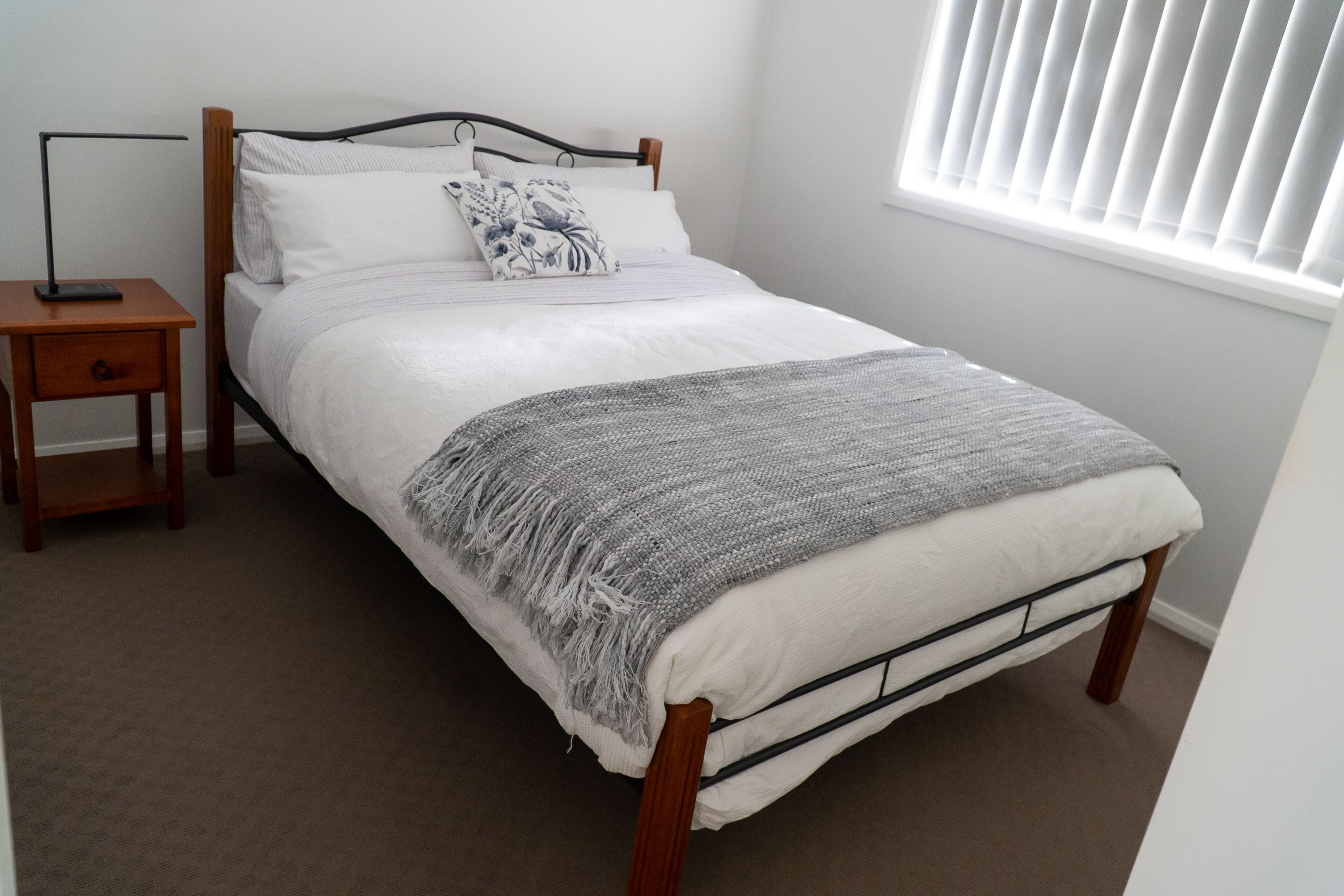 An Executive 3 Bedroom Modern House, All To Yourself - Canberra