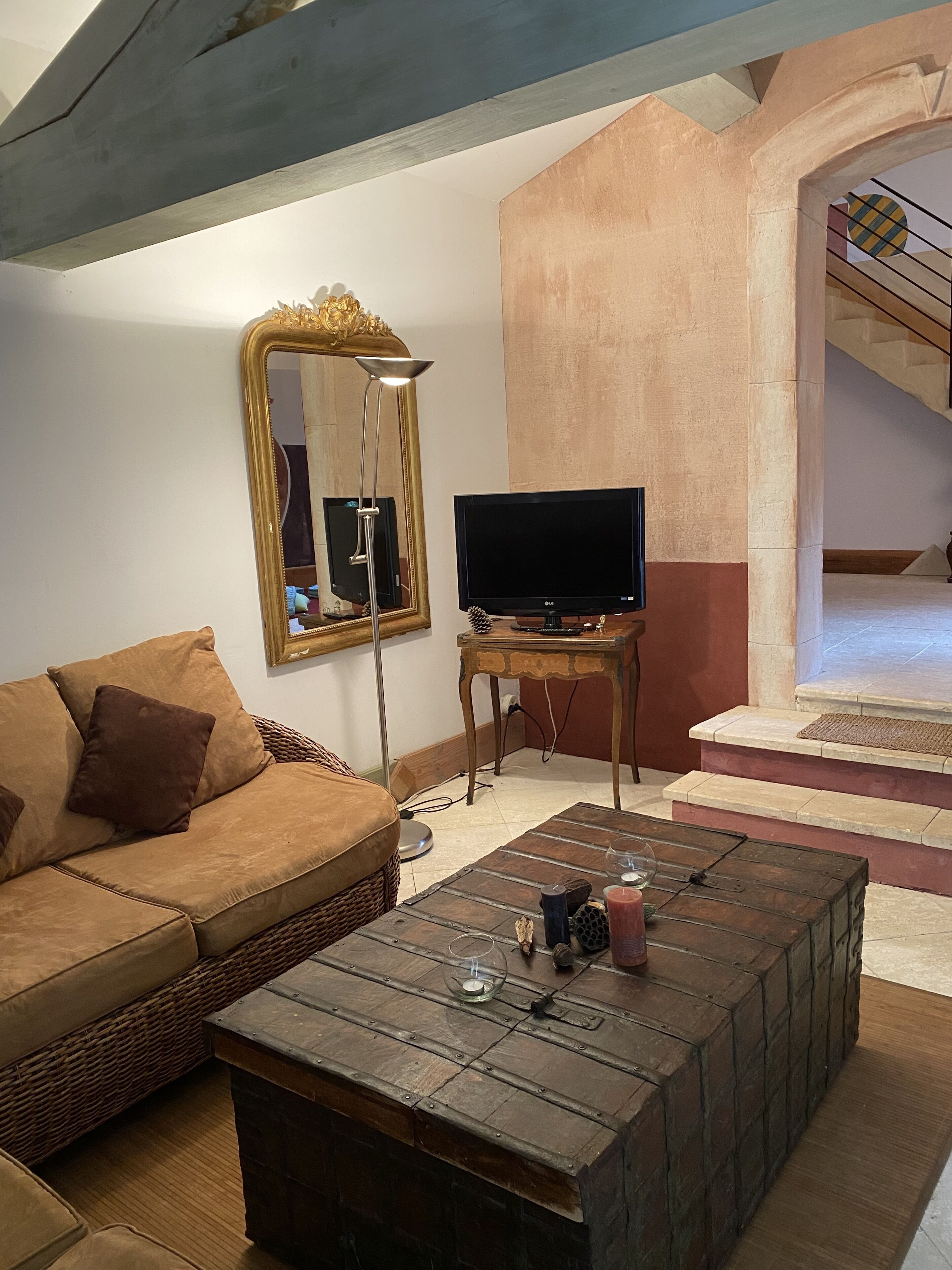 Comme à La Maison, Le "Lelio" , Tout Proche Du Coeur Du Village De Roussillon - Roussillon