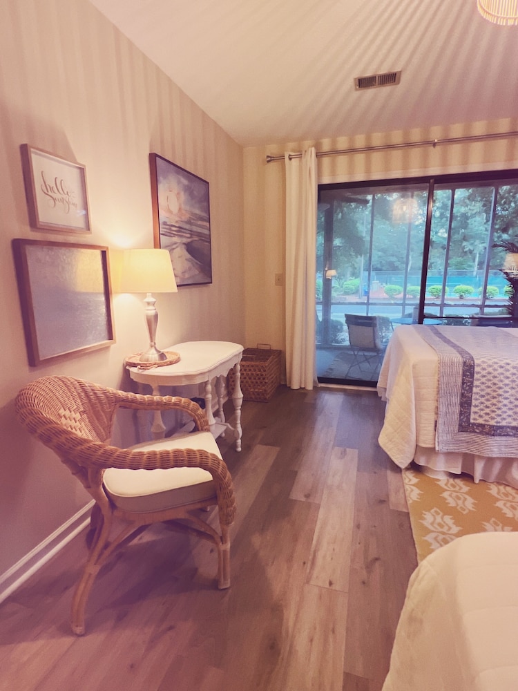 Beautiful And Spacious First Floor Sunset Beach Villa In Sea Trail! Bikes & Gear - Sunset Beach, NC