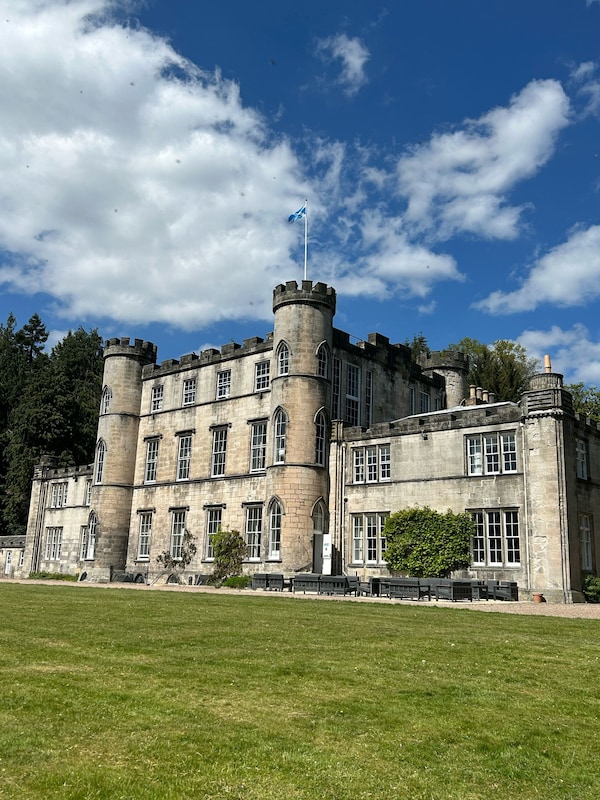 Melville Castle - Edinburgh, UK