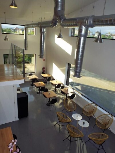 Albergue Santiago 15 - Hostel