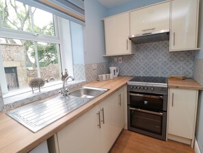 Casa de campo | Cozinha privada | Geladeira, talheres/pratos/utensílios de cozinha