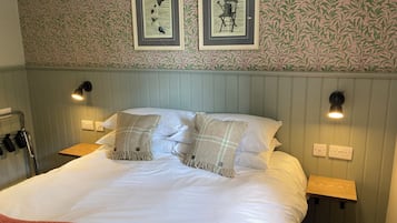 Quarto Duplo Standard | Ferro/tábua de engomar, Wi-fi grátis, roupa de cama fornecida