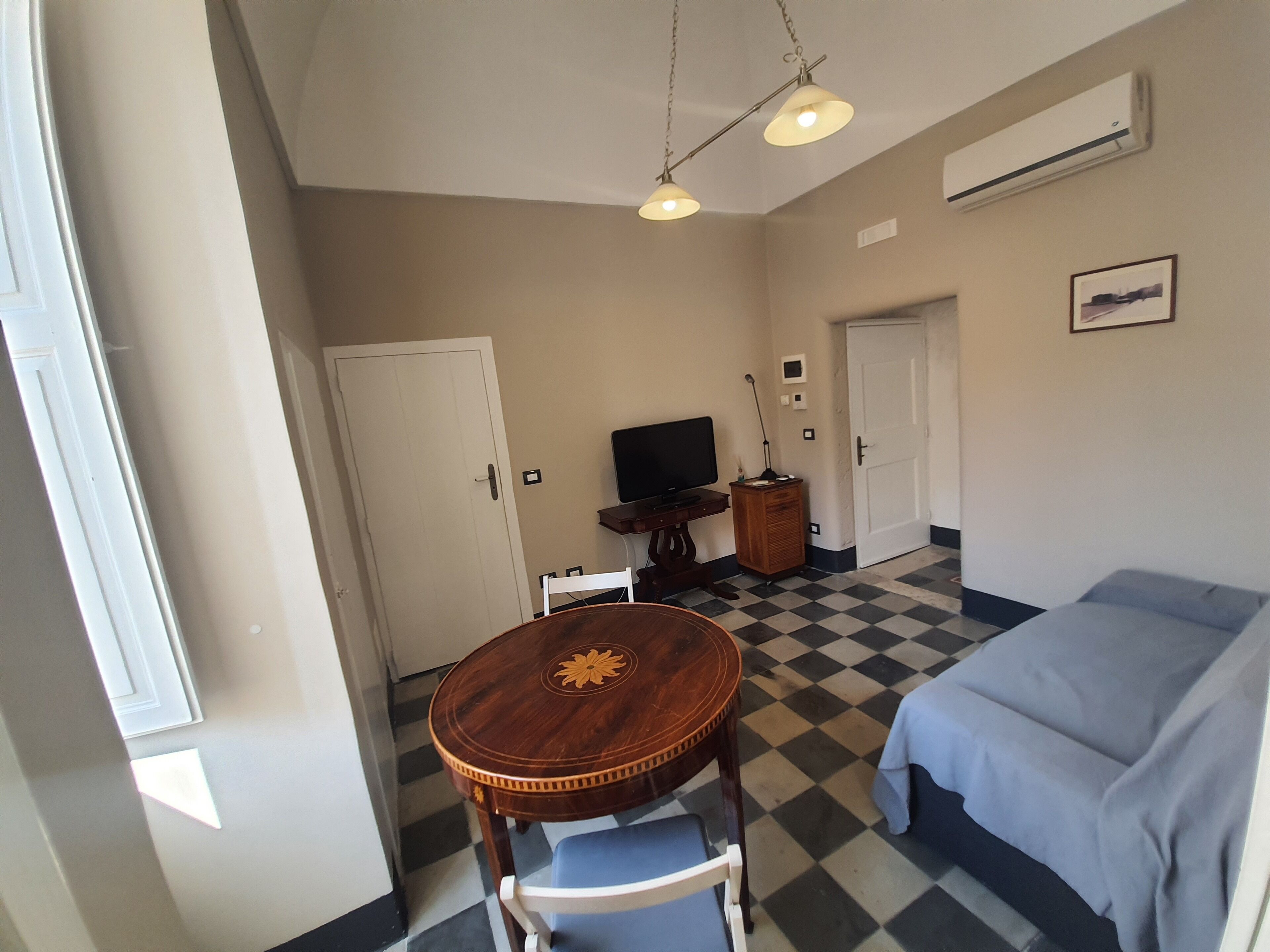 Period House In The Murattiano Suburb- Cis: Ba07203091000021052 - Monopoli