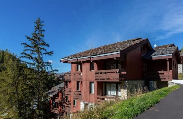 4 People La Plagne 1800 Pool - Sauna - Tennis - Squash - South Balcony - Belle Plagne