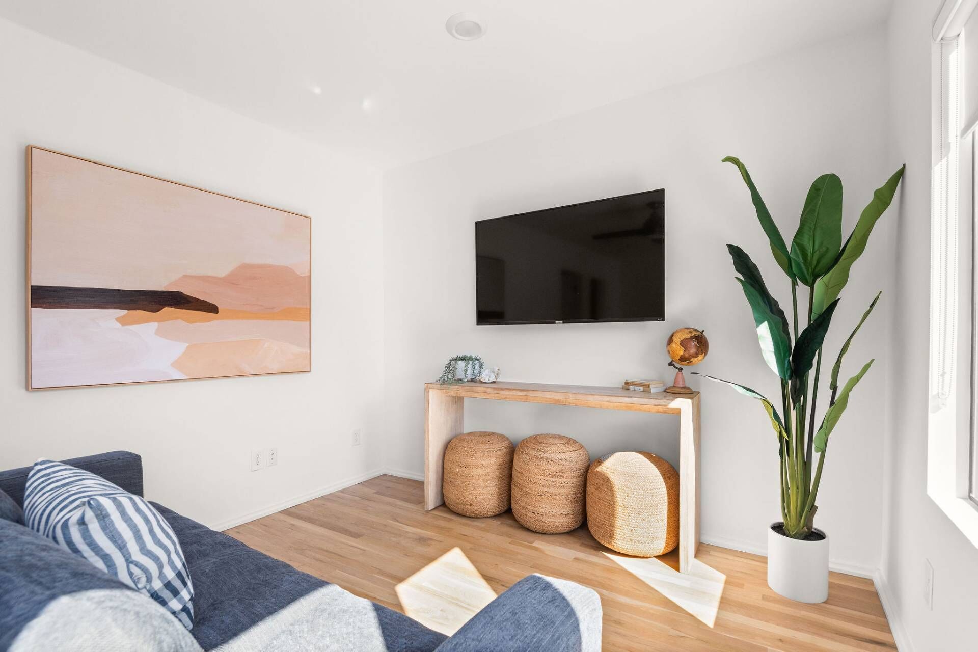 Mc ~ Luxury Condo Near Downtown W/ Parking & Private Rooftop ~ Walk To 5-points Restaurants And Bars - Nashville, TN