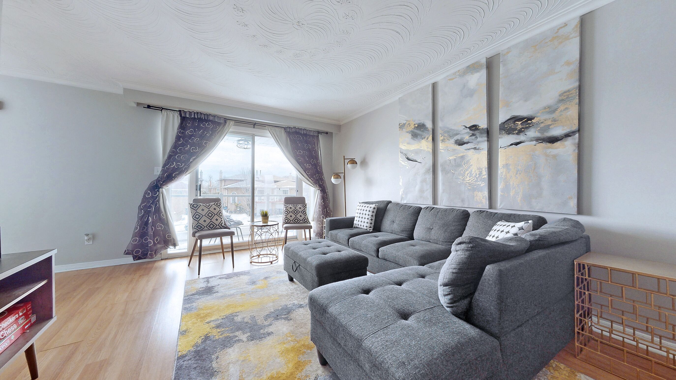 Charming Three Bedroom Flat - Caledon, ON, Canada