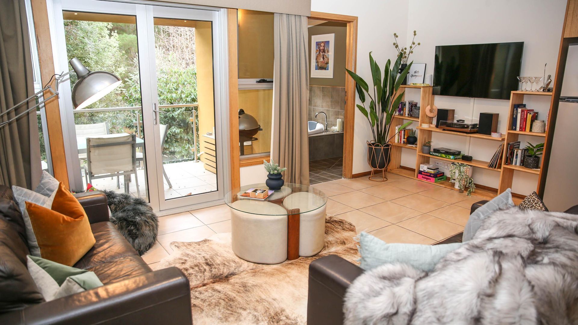 The Outta Towner : Bright - Bright