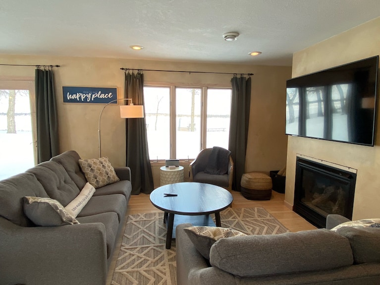 Indigo Beach House On West Battle Lake - Glendalough State Park, Battle Lake