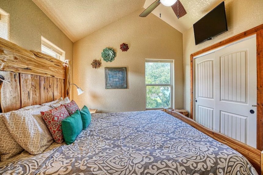 Medina Lake Waterfront Getaway - テキサス州