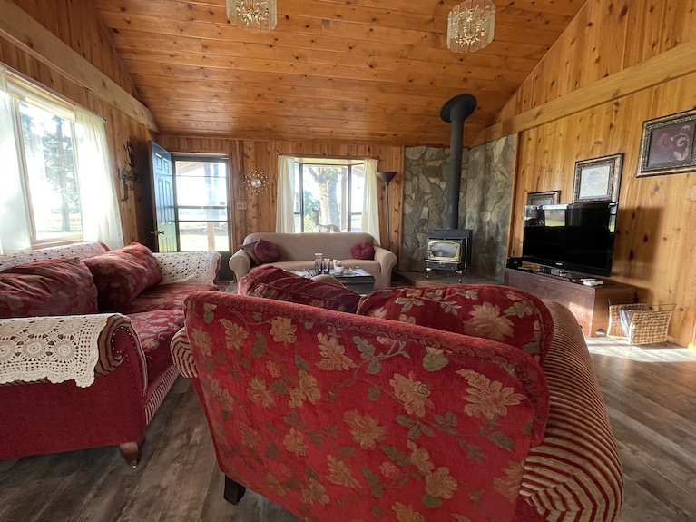 Alpaca Farm Retreat And Getaway - 俄勒岡